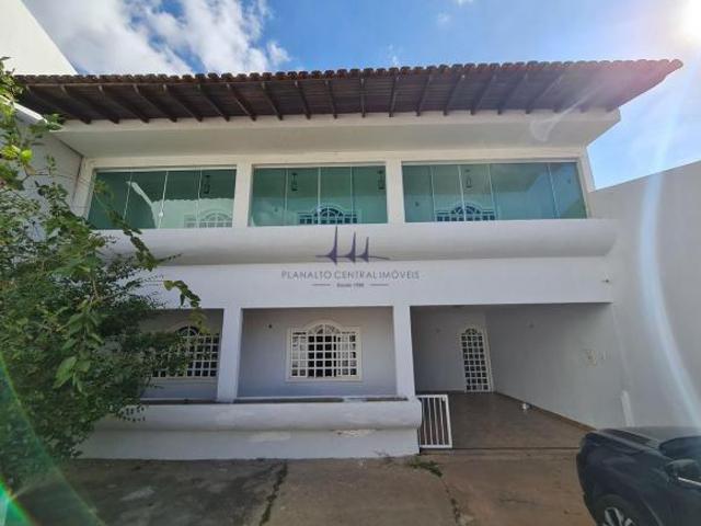 Casa à venda em Taguatinga Norte