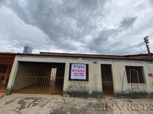 Casa à venda em Taguatinga Norte