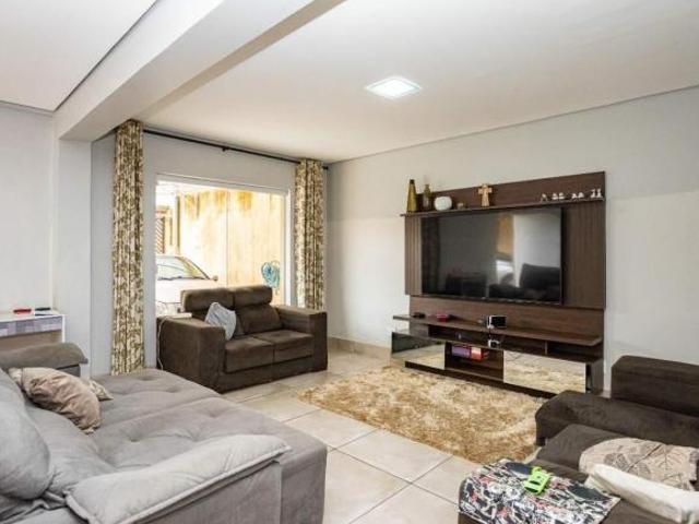 Casa à venda em Taguatinga Norte, Brasília 330 m²