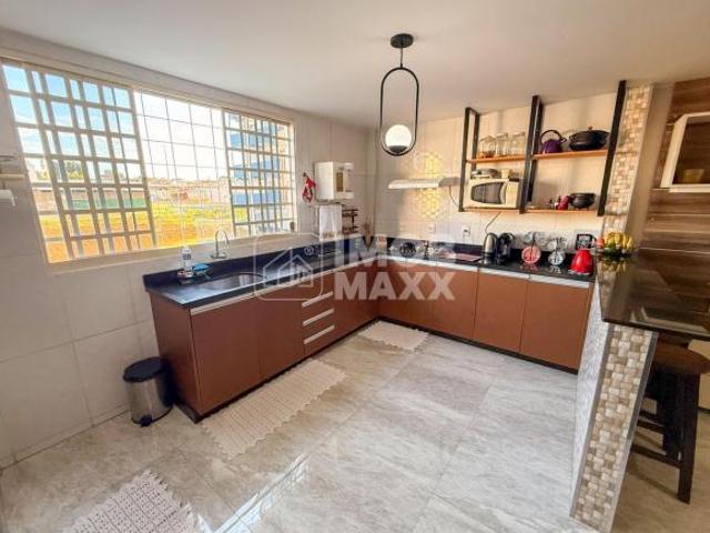 Casa à Venda em Taguatinga Norte por R$ 450 mil
