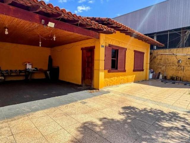 Casa à venda em Taguatinga Sul