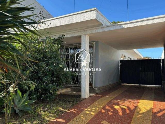 Casa à venda em Tarumã