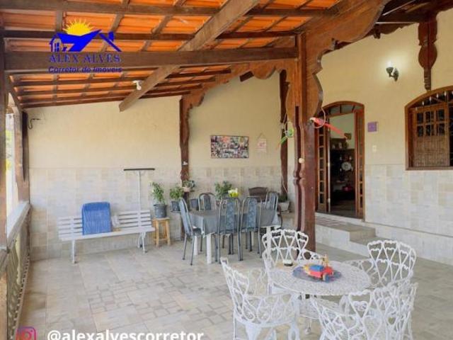 Casa à venda em Teixeira Dias Barreiro