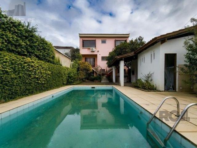 Casa à venda em Teresópolis