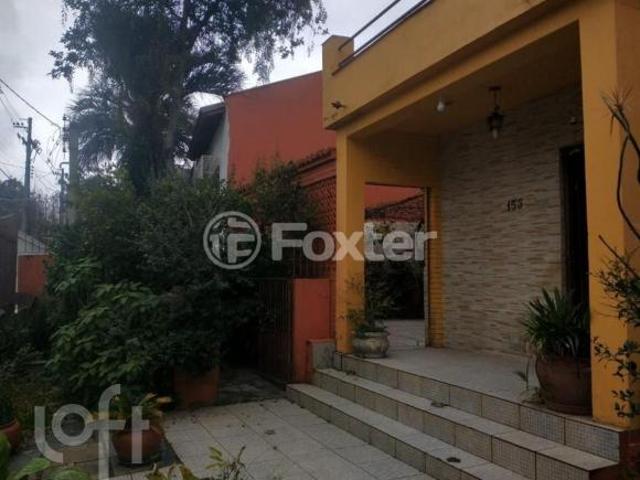 Casa à venda em Teresópolis com 248 m², 3 quartos, 1 suíte, 3 vagas