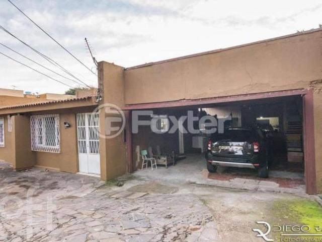 Casa à venda em Teresópolis com 97 m², 3 quartos, 4 vagas