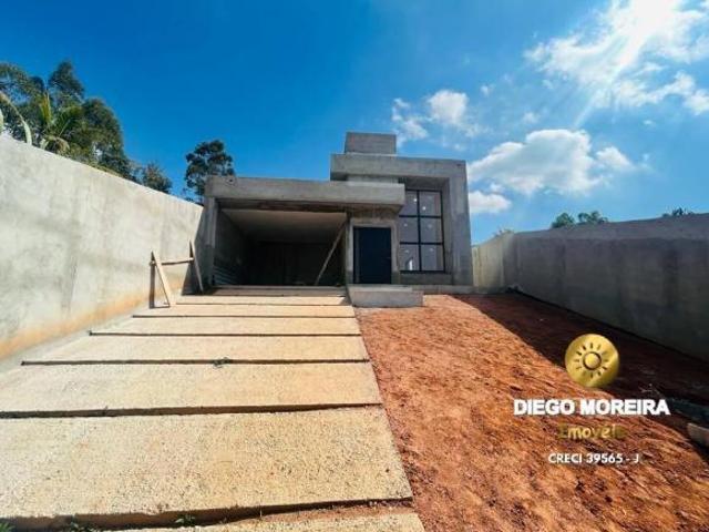 Casa á venda em Terra Preta com 3 dormitórios