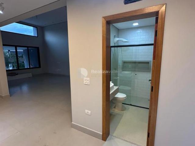 Casa à venda em Tremembé, Loteamento Pinheiros de Tremembé, com 3 quartos, com 190 m²