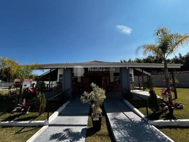 Casa à venda em Tremembé, Vila Nossa Sra. Auxiliadora, com 3 suítes, com 251.48 m², Perola do Vale