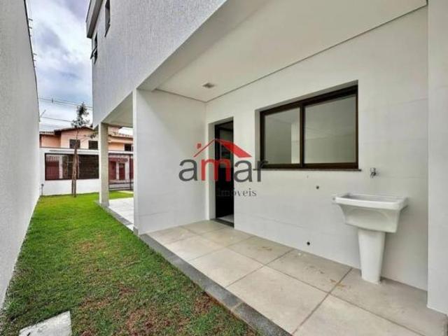 Casa à venda em Trevo
