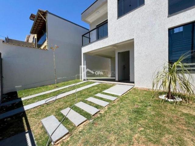 Casa à venda em Trevo