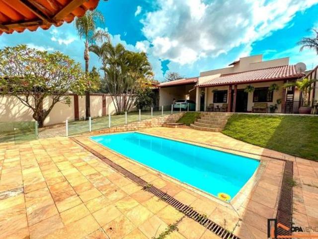 Casa à venda em Trevo