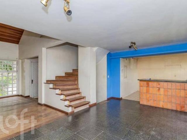 Casa à venda em Tristeza com 201 m², 3 quartos, 1 suíte, 1 vaga