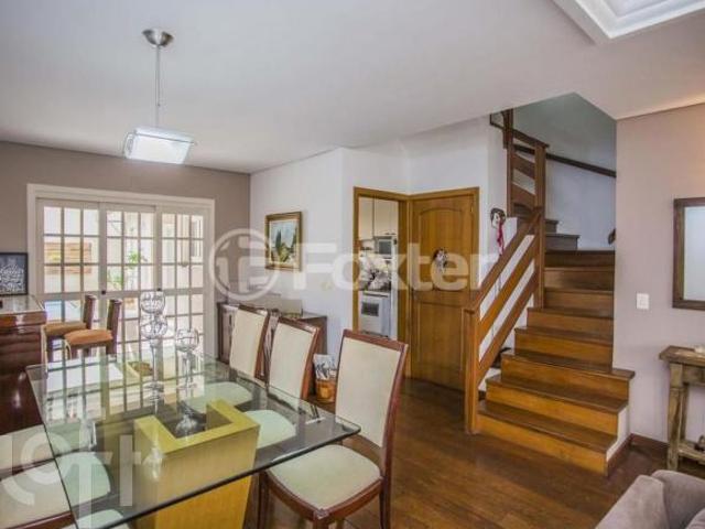 Casa à venda em Tristeza com 224 m², 4 quartos, 2 suítes, 3 vagas