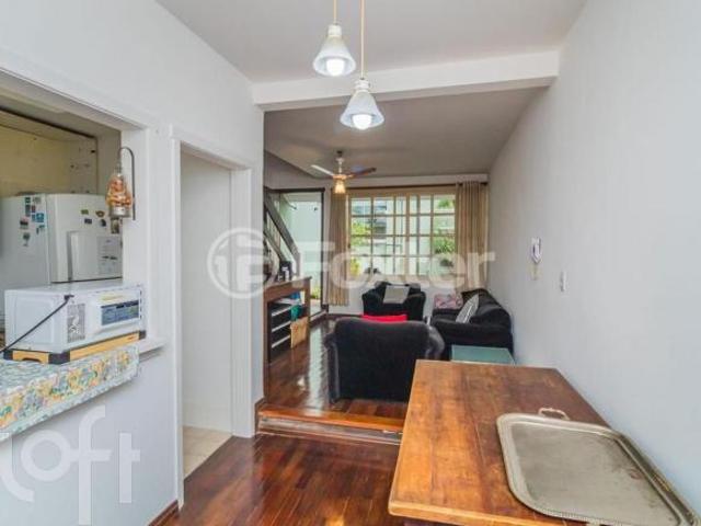 Casa à venda em Tristeza com 79 m², 2 quartos, 1 vaga
