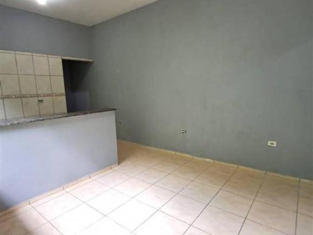Casa à venda em Tupiry, Praia Grande SP: 2 quartos, 1 sala, 2 banheiros, 2 vagas de garagem, 80m² de