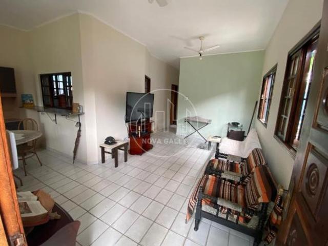 Casa à venda em Umuarama