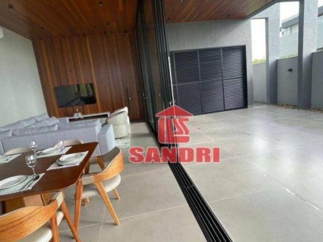 CASA A VENDA EM UM DOS MELHORES CONDOMINIOS DE PORTO SÃO JOSE, LOCALIZADA EM UM CONDOMINIO FECHADO