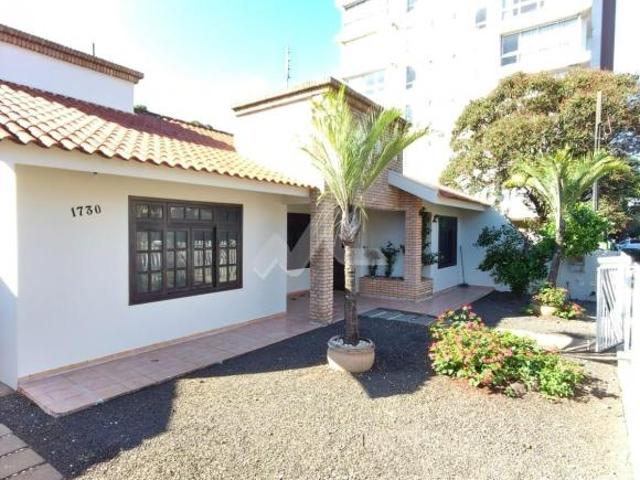 Casa à venda, Em uma das principais ruas do bairro, Jardim Pancera, TOLEDO PR