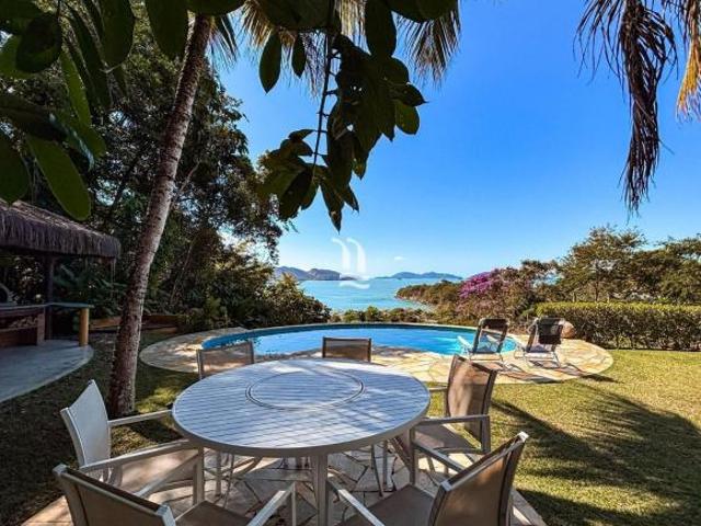 Casa à venda em Ubatuba