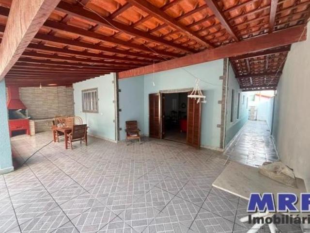 Casa a venda em Ubatuba, com 3 dormitórios na Praia do Sapê