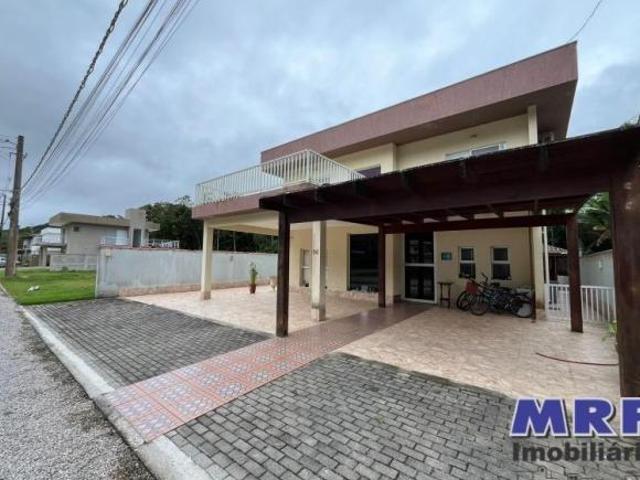 Casa à venda em Ubatuba. Praia da Lagoinha. Condomínio fechado. 4 dormitórios. Com piscina