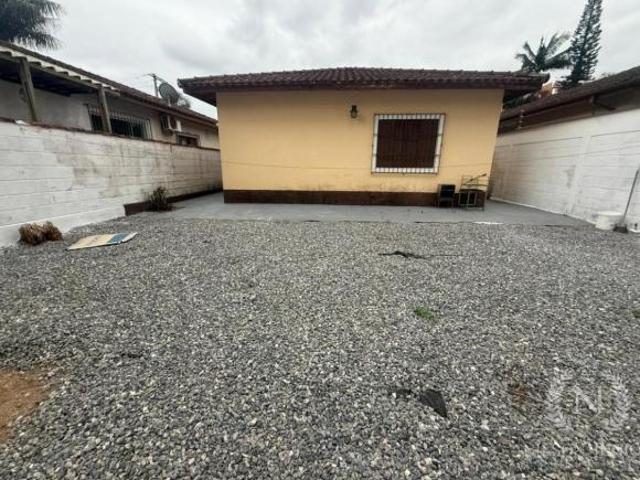 CASA A VENDA EM UBATUBA SP / ITAGUA