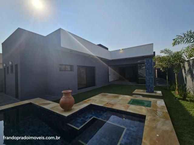Casa á venda em Uberaba COndominio Cyrela II