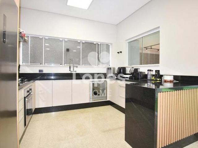 Casa à venda em Uberaba, Curitiba