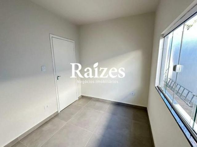 Casa à Venda em Uberlândia – 2 Quartos, 1 Suíte, 3 Vagas, Bairro Shopping Park