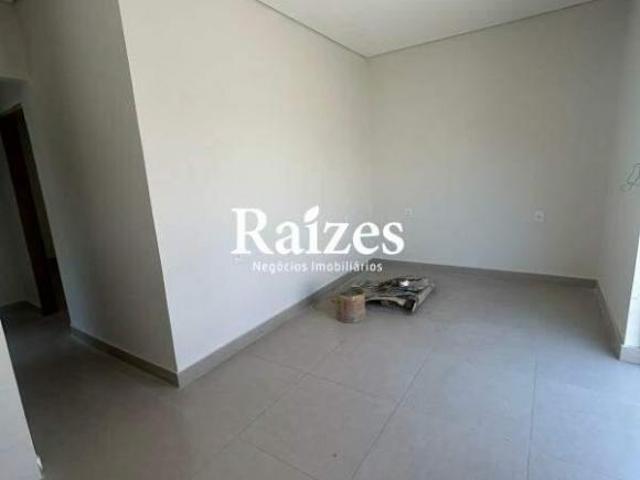Casa à venda em Uberlândia Bairro São Jorge Sul | 2 quartos, suíte e 3 vagas