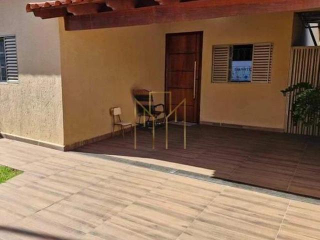 Casa à venda em Uberlândia MG, Jardim Patrícia: 3 quartos, 1 suíte, 1 sala, 2 banheiros, 2 vagas de