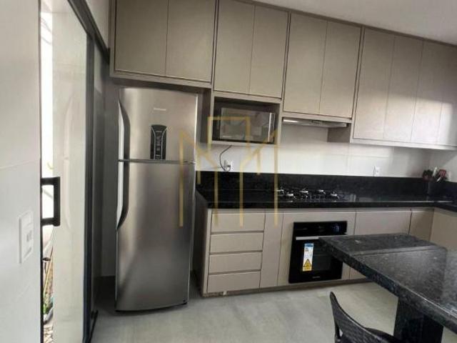 Casa à venda em Uberlândia MG, Novo Mundo: A oportunidade dos seus sonhos!