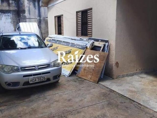 Casa à venda em Uberlândia, Santa Mônica – 2 quartos, 1 vaga