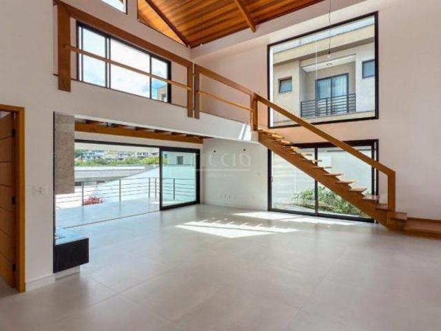 Casa à venda em Urbanova