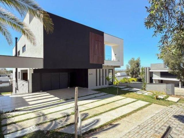 Casa à venda em Urbanova