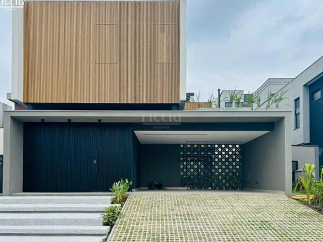 Casa à venda em Urbanova