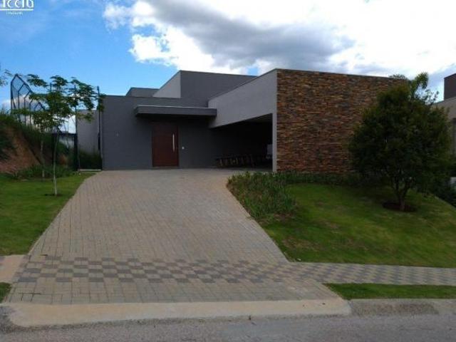 Casa à venda em Urbanova
