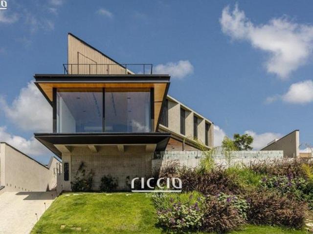 Casa à venda em Urbanova