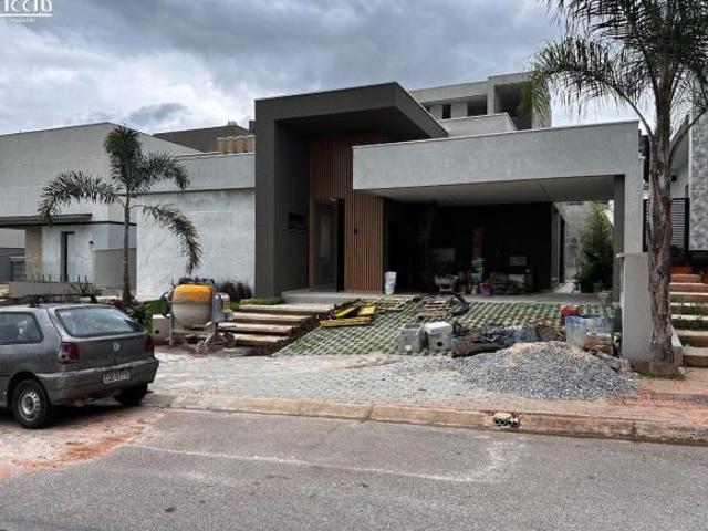 Casa à venda em Urbanova