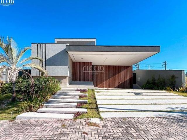 Casa à venda em Urbanova