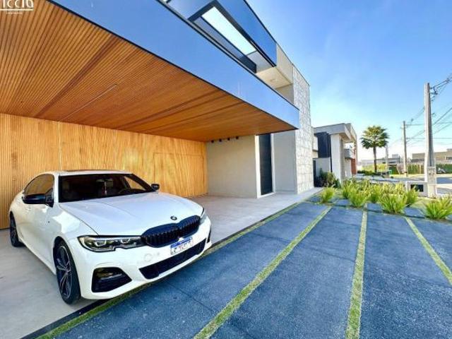 Casa à venda em Urbanova