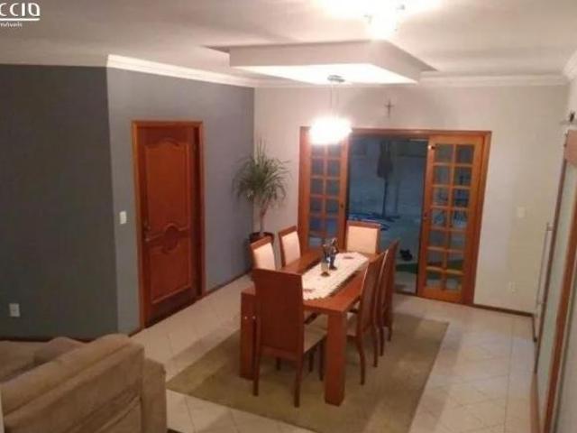 Casa à venda em Urbanova