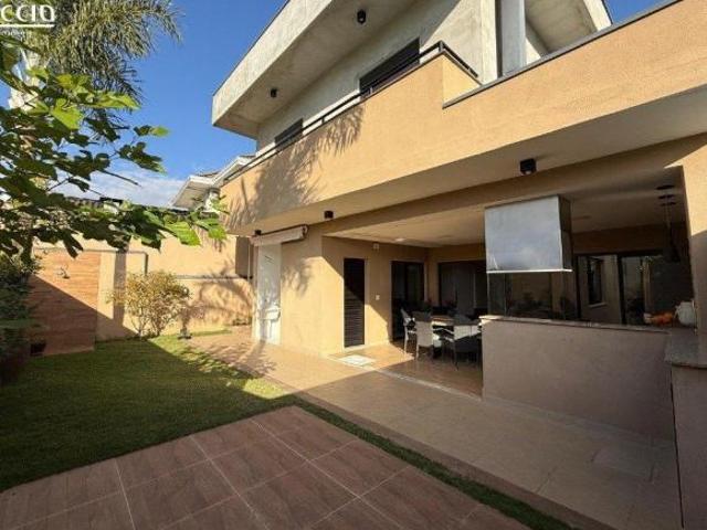 Casa à venda em Urbanova