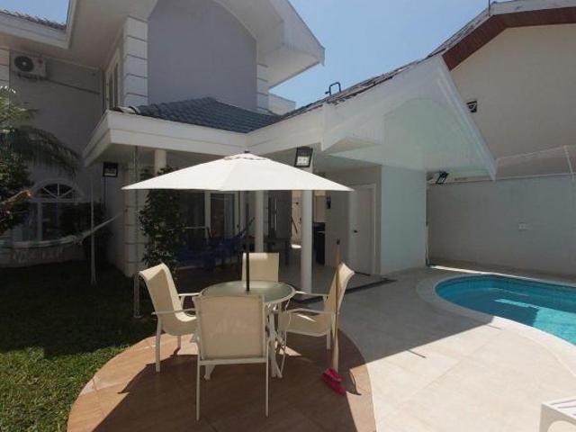 Casa à venda em Urbanova