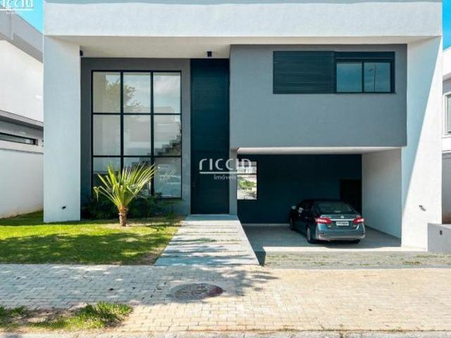 Casa à venda em Urbanova