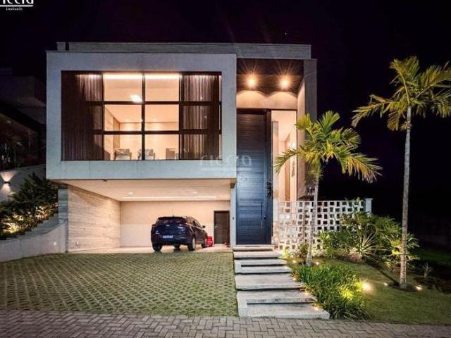 Casa à venda em Urbanova