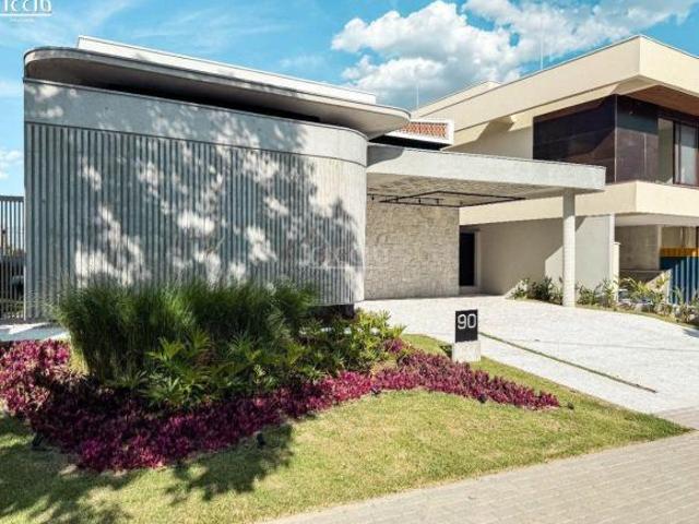 Casa à venda em Urbanova