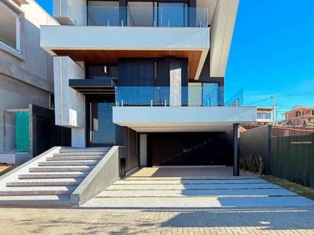Casa à venda em Urbanova