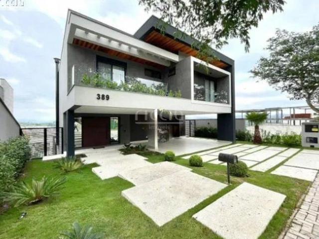 Casa à venda em Urbanova